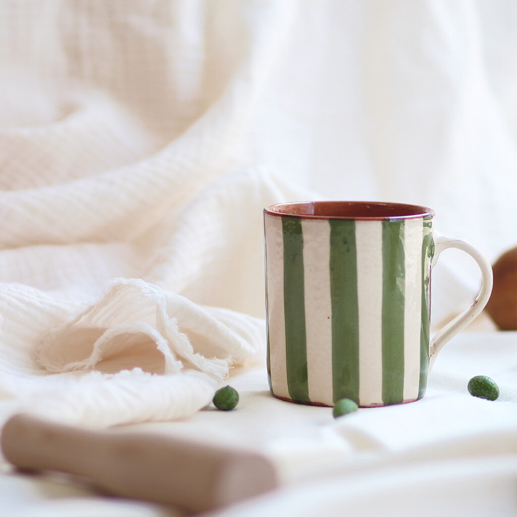 Taza rayas horizontales- Verde oliva - La Tienda Portuguesa